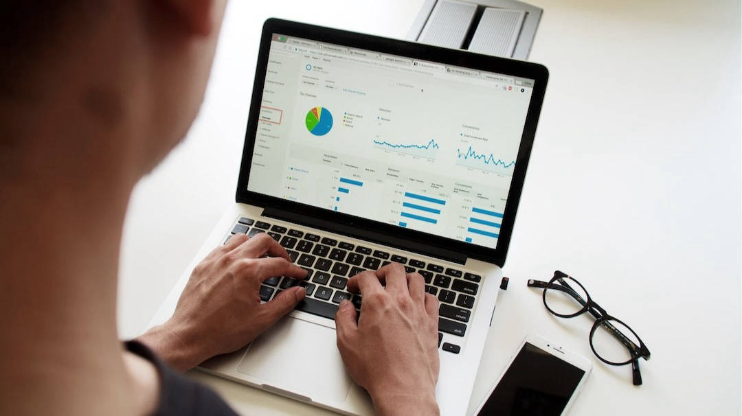 How can SMEs maintain a healthy cash flow to grow? HSBC’s latest loan ...