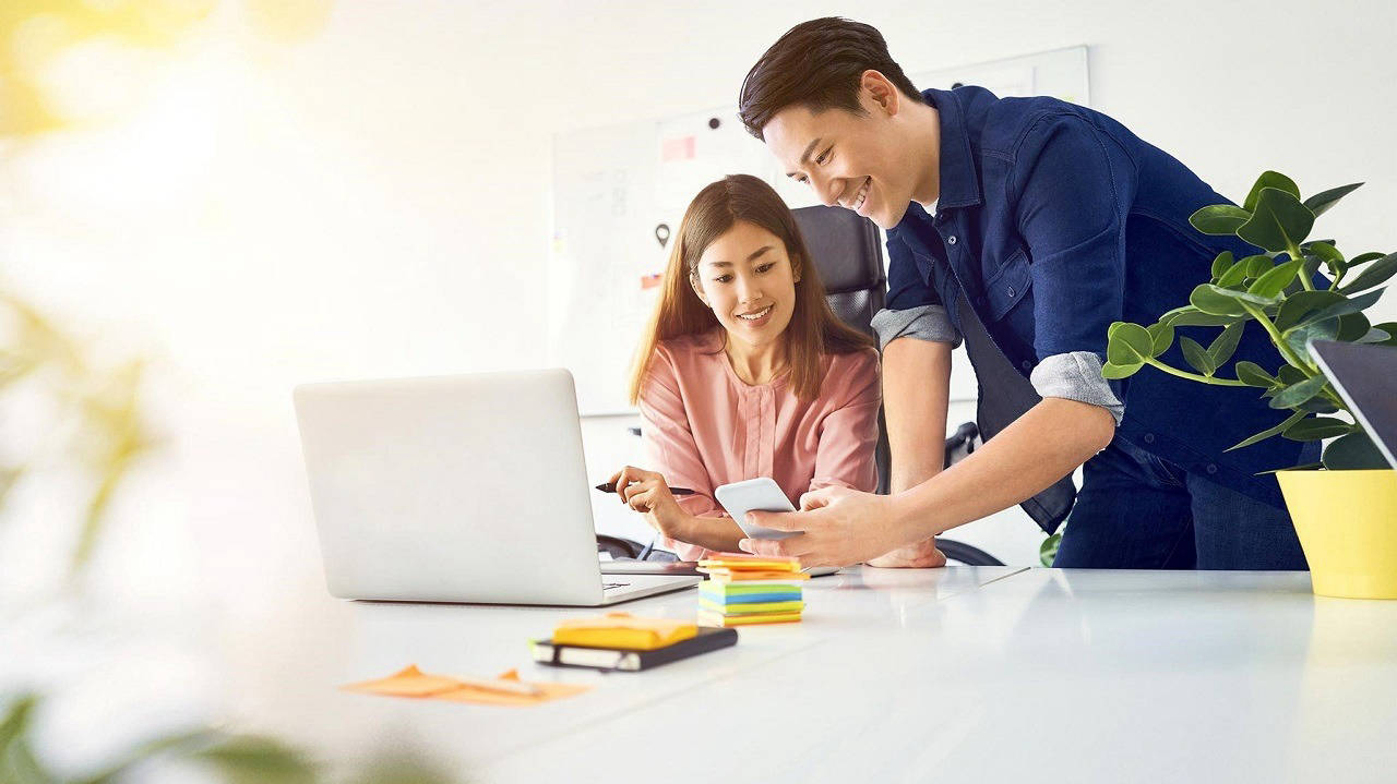 Why should my business use a debit card? | Article – HSBC Business Go