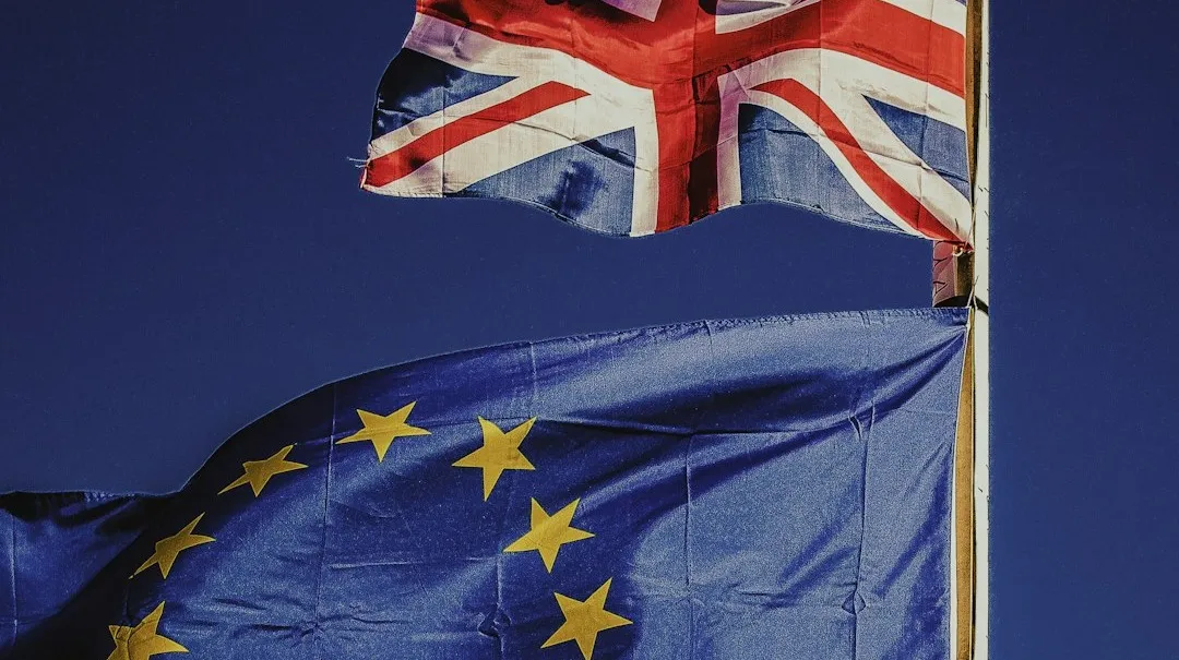 外汇前瞻 2025年12月19日 | 欧元和英镑：欧洲央行按兵不动，英格兰银行降息 | 文章 – 汇丰机汇