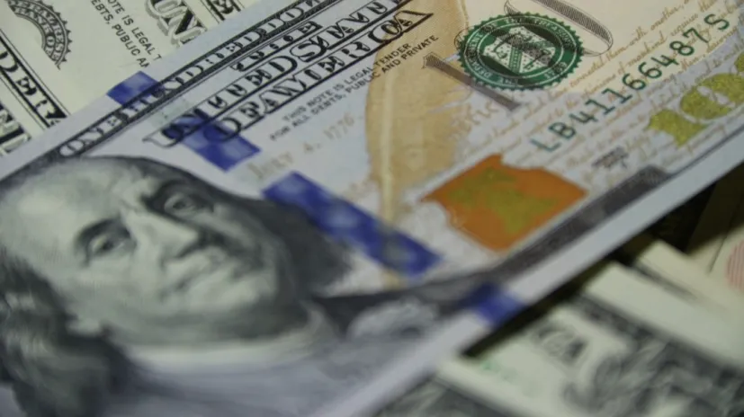FX Viewpoint 19 December 2025 | EUR and GBP: ECB on hold and BoE cut ...
